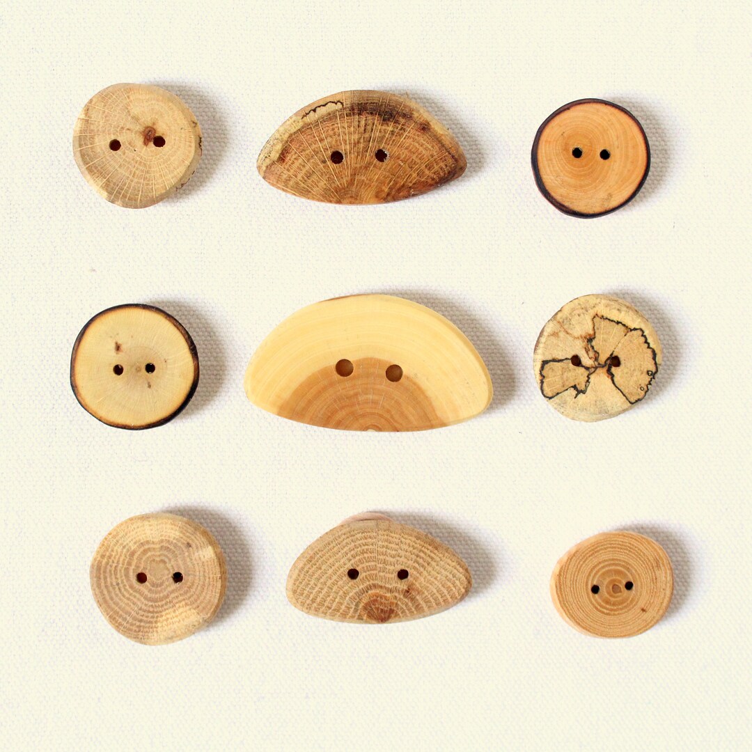 9 Small Wood Buttons Spalted Oak Buttons 3/4 - Etsy