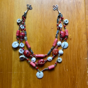 Vintage 3 Strand Macrame Necklace With Dyed Coral, Sacred Chank Shell ...