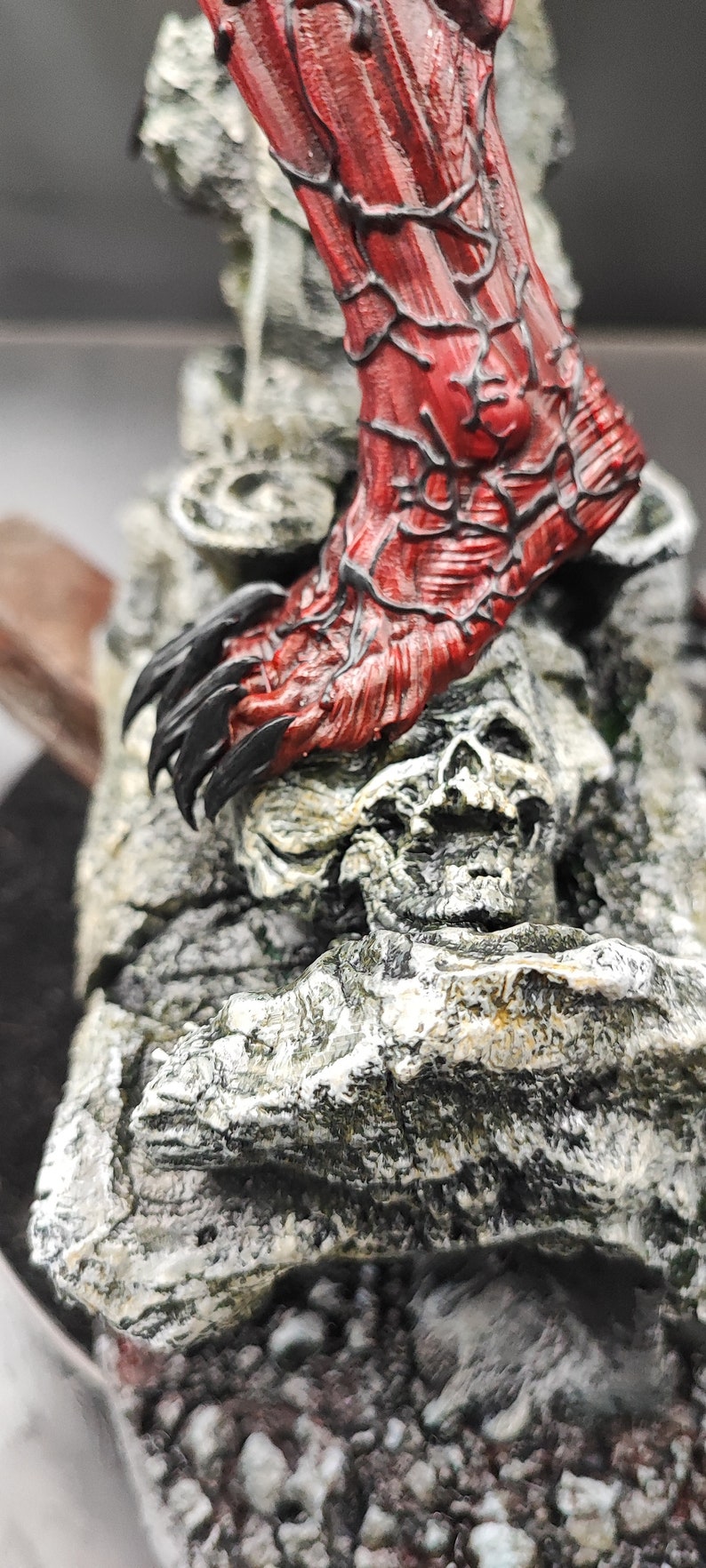 Venomous Predator Resin Custom Statue Figure - Etsy