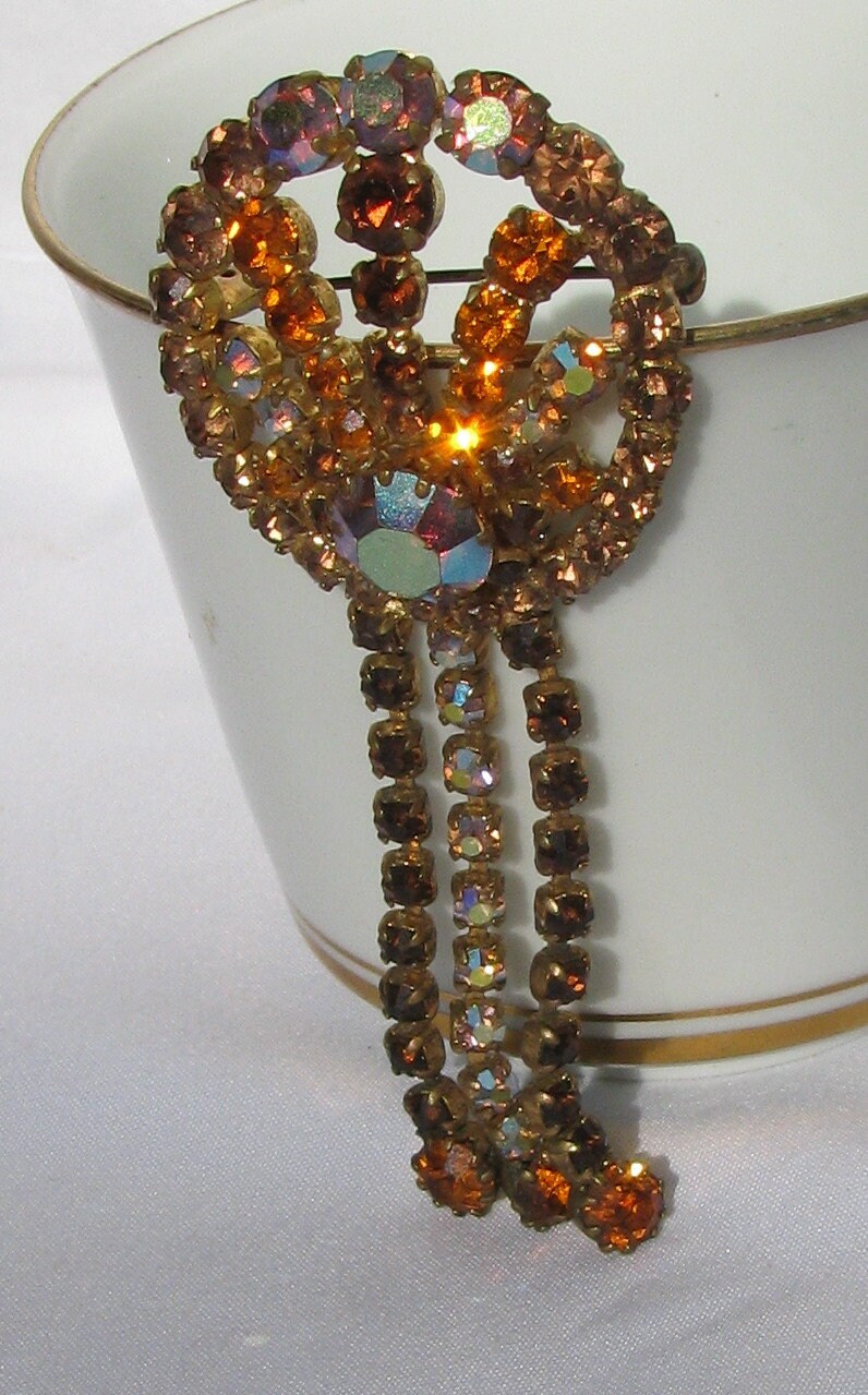 Spectacular 1940's Vintage Trailing Tails Large Made in | Etsy