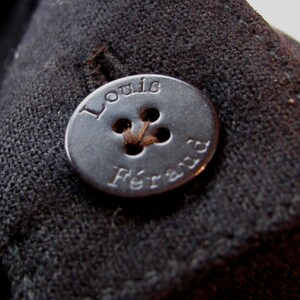 Beautiful louis Féraud Black Wool Fitted Suit, Slit Skirt W/ Cardigan ...