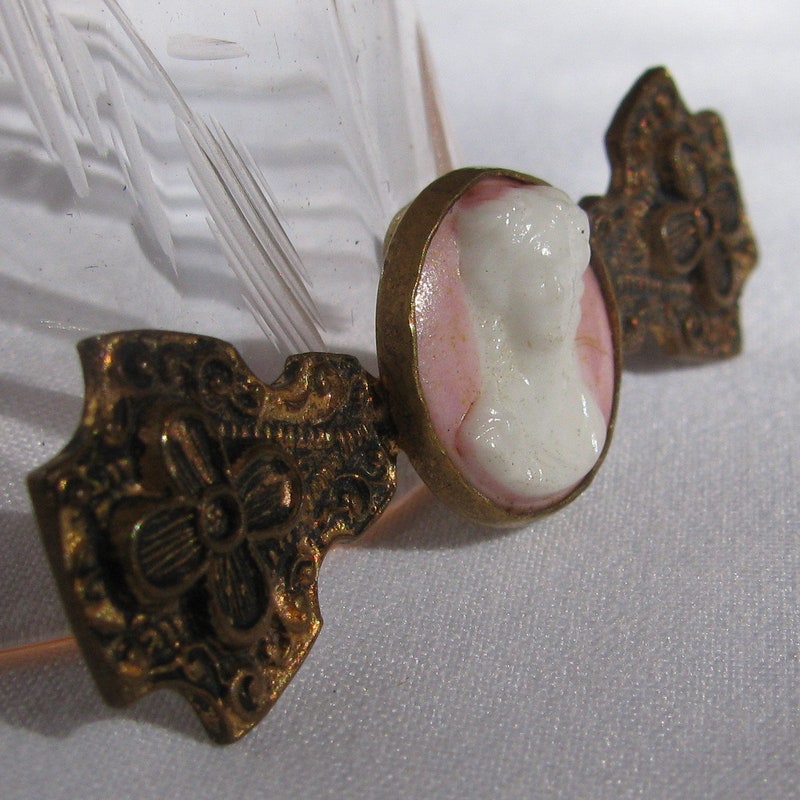 Ribbon Buckle - Etsy