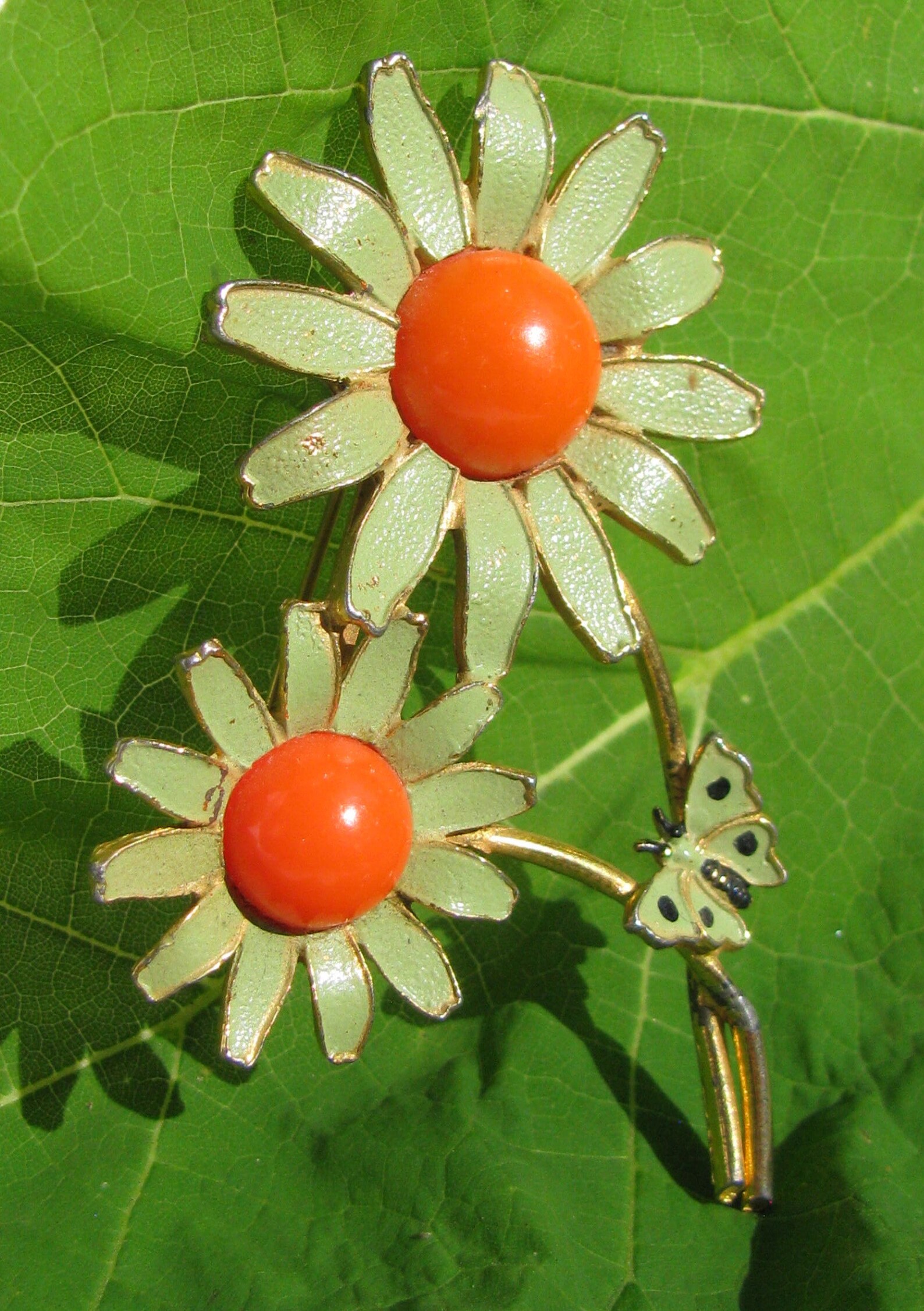 Unique Coloring Vintage weiss Signed Cartouche - Etsy