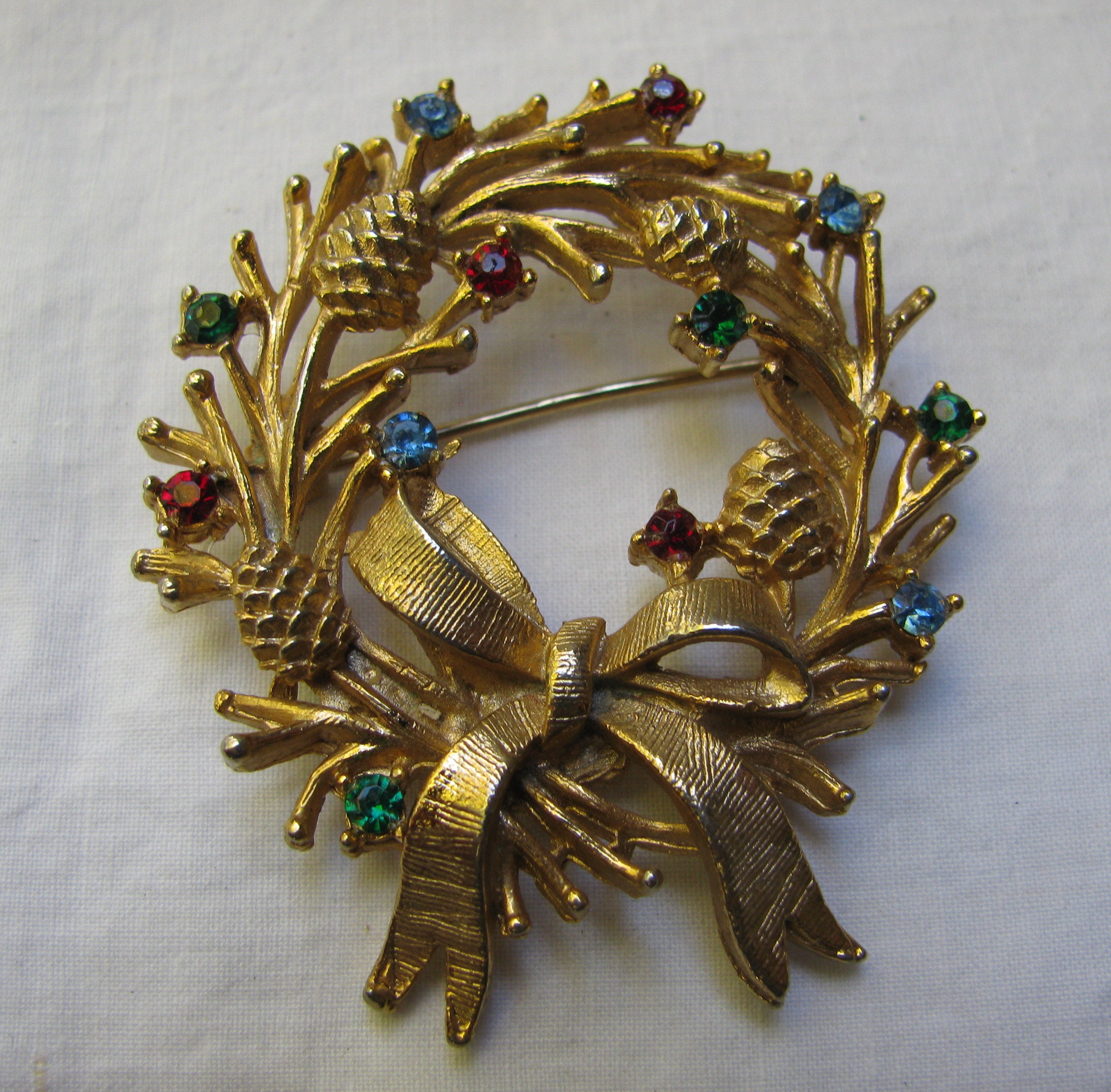 Vintage 1960's LJM Laurentian Gold Christmas Wreath | Etsy