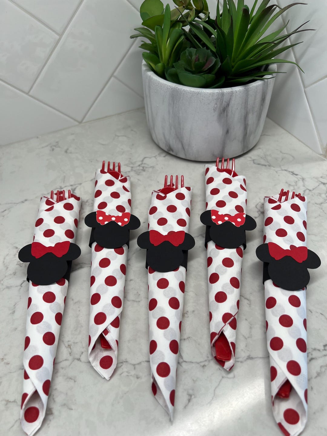 Minnie Mouse Napkin Rings Napkins and Cutlery Set - Minnie Mouse Napkin ...
