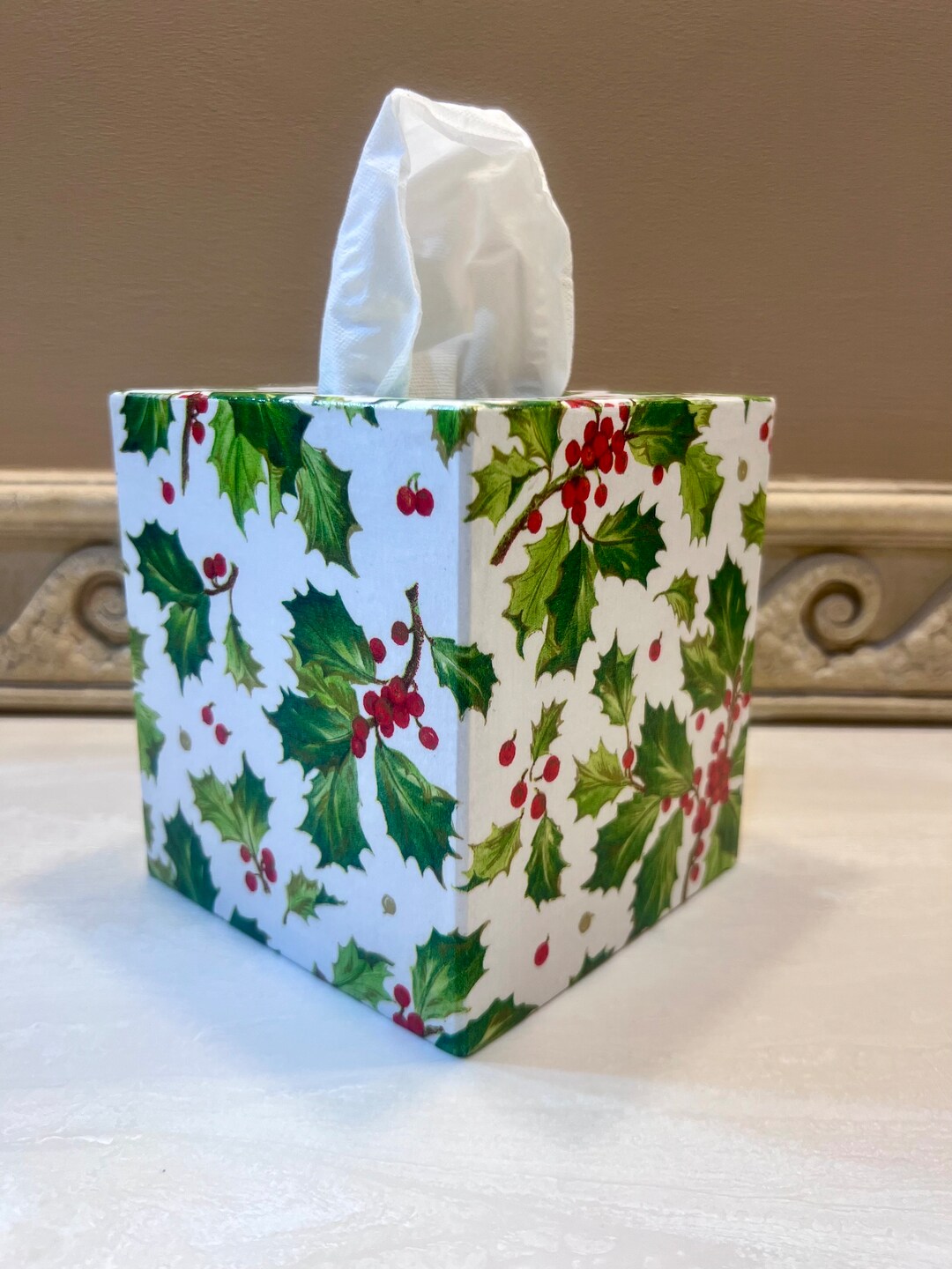Christmas Gilded Holly!! Red, Green and White Holly Berry Tissue Box ...