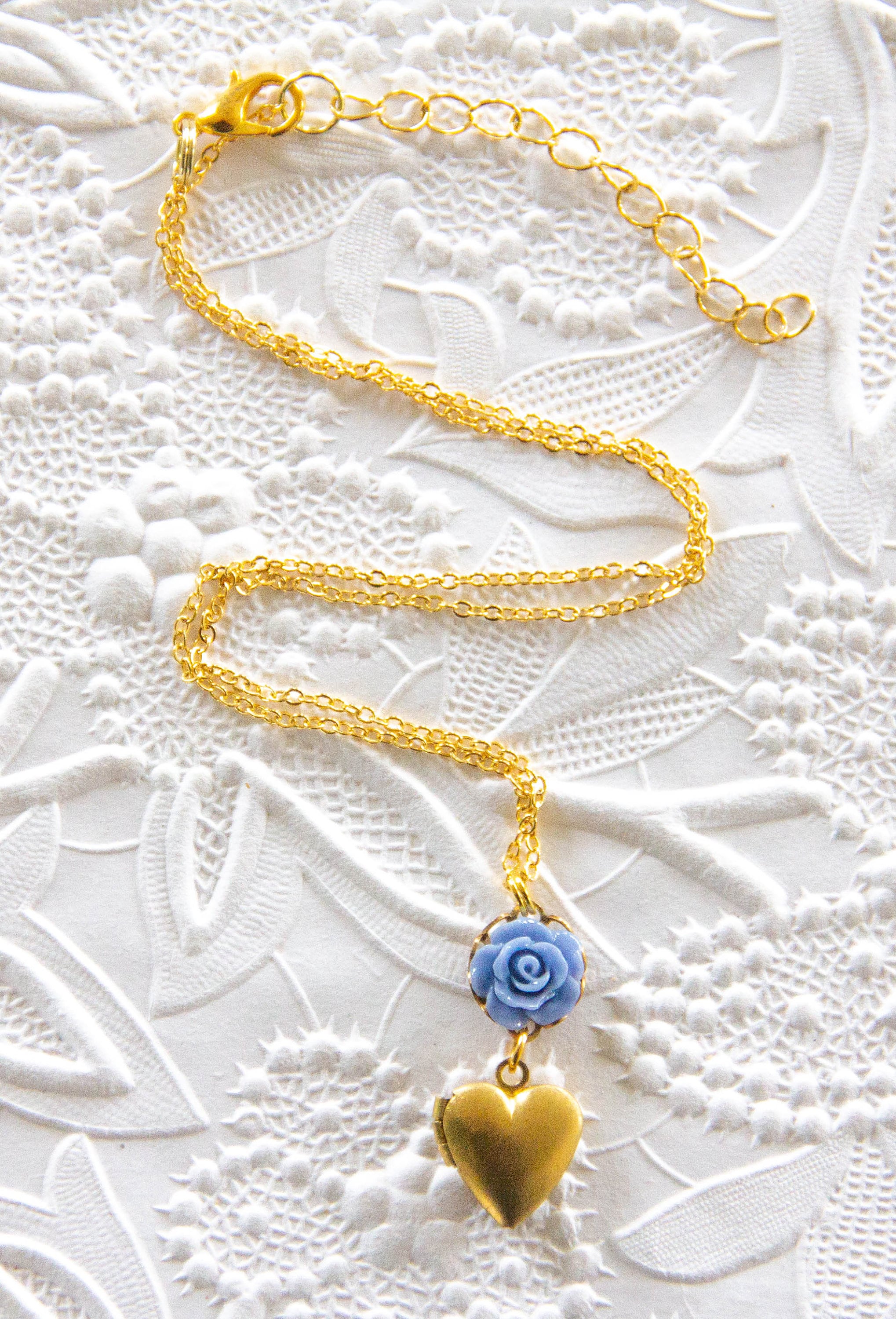 Heart Locket Necklace With Rose for Girls & Teens Flower Girls Locket ...