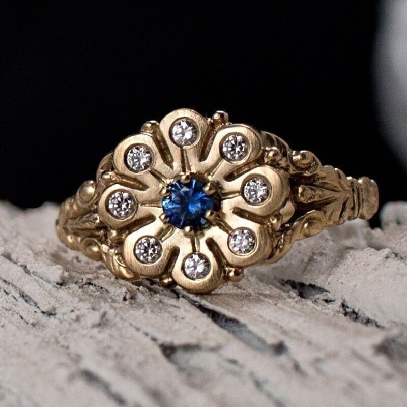 Victorian Style Ring - Etsy