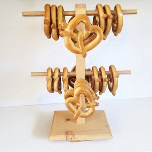 Pretzel Stand Display for Party Rotating XL Jewelry Holder Doughnut ...