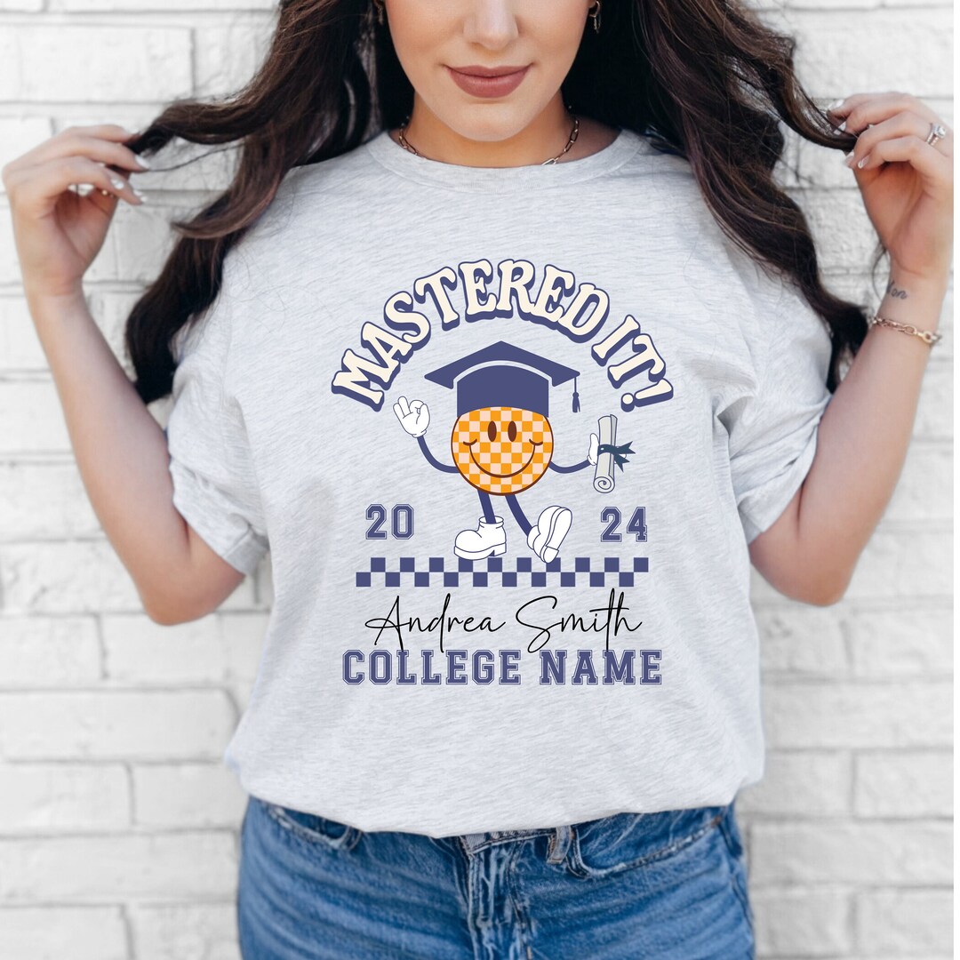 Personalized Masters Graduation Shirt Retro MBA Degree 2024 T-shirt ...