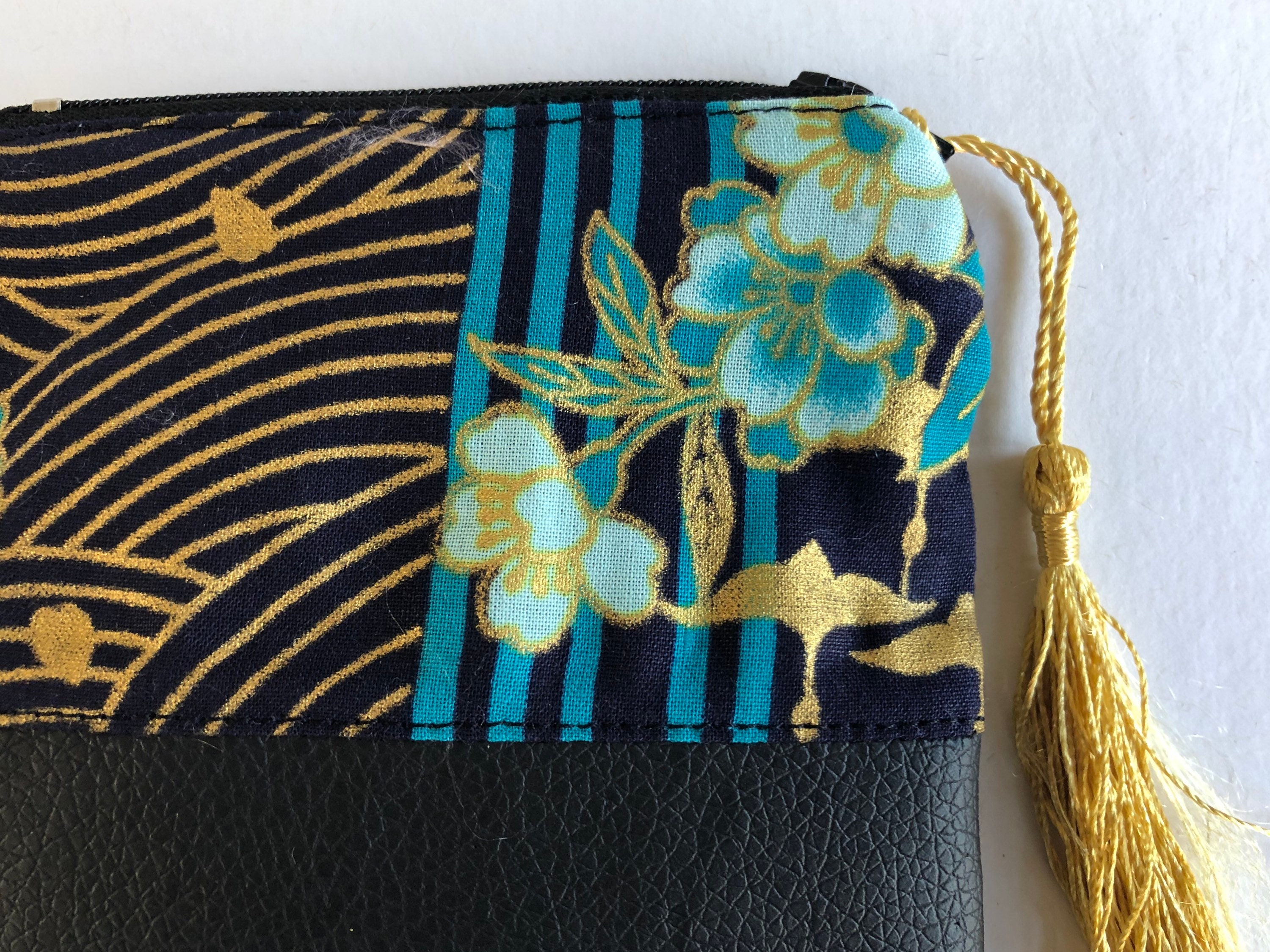 Handmade Japanese themed fabric zip pouch/ Japanese zip pouch | Etsy