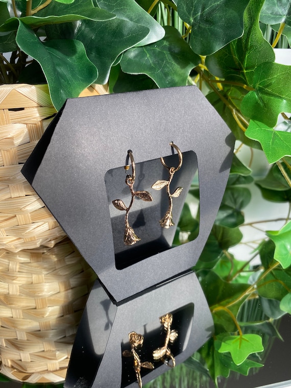 Standing Hollow Coffin Earring Holder Display Card
