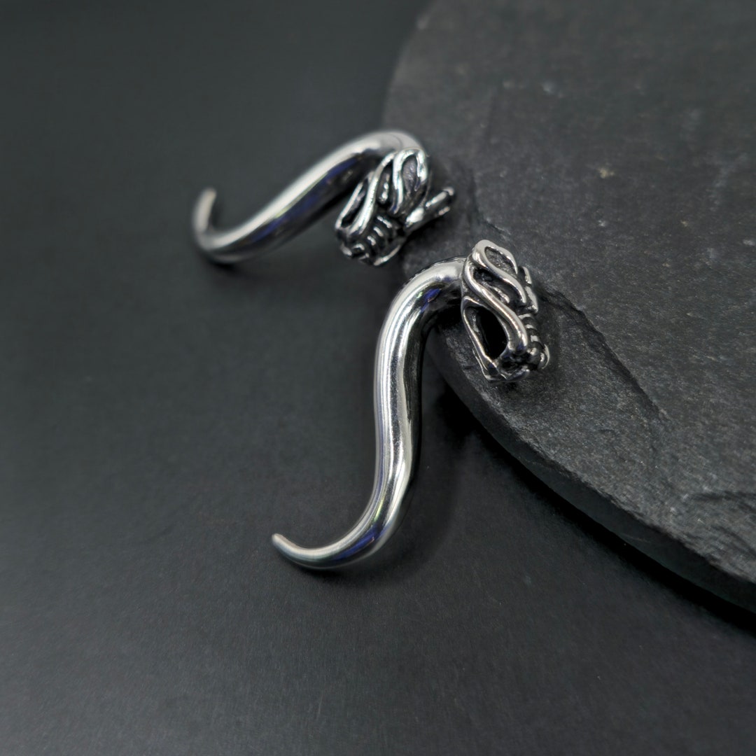 Pair of Polished 316L Surgical Steel Dragon Plug Claws Gauged Ears - Etsy