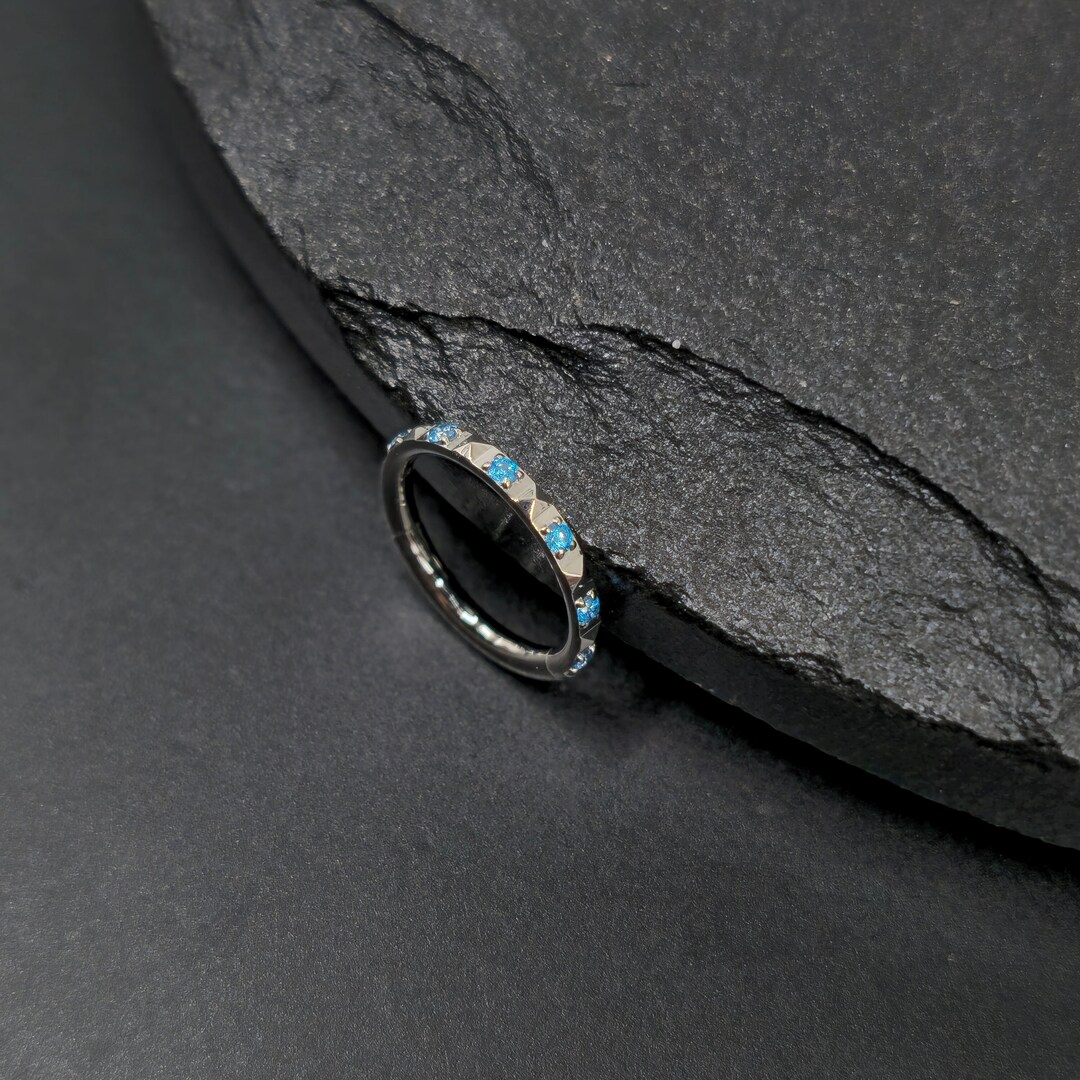 16g Titanium Side Mini Blue Gems & Pyramid Stud Hinged Segment Septum ...