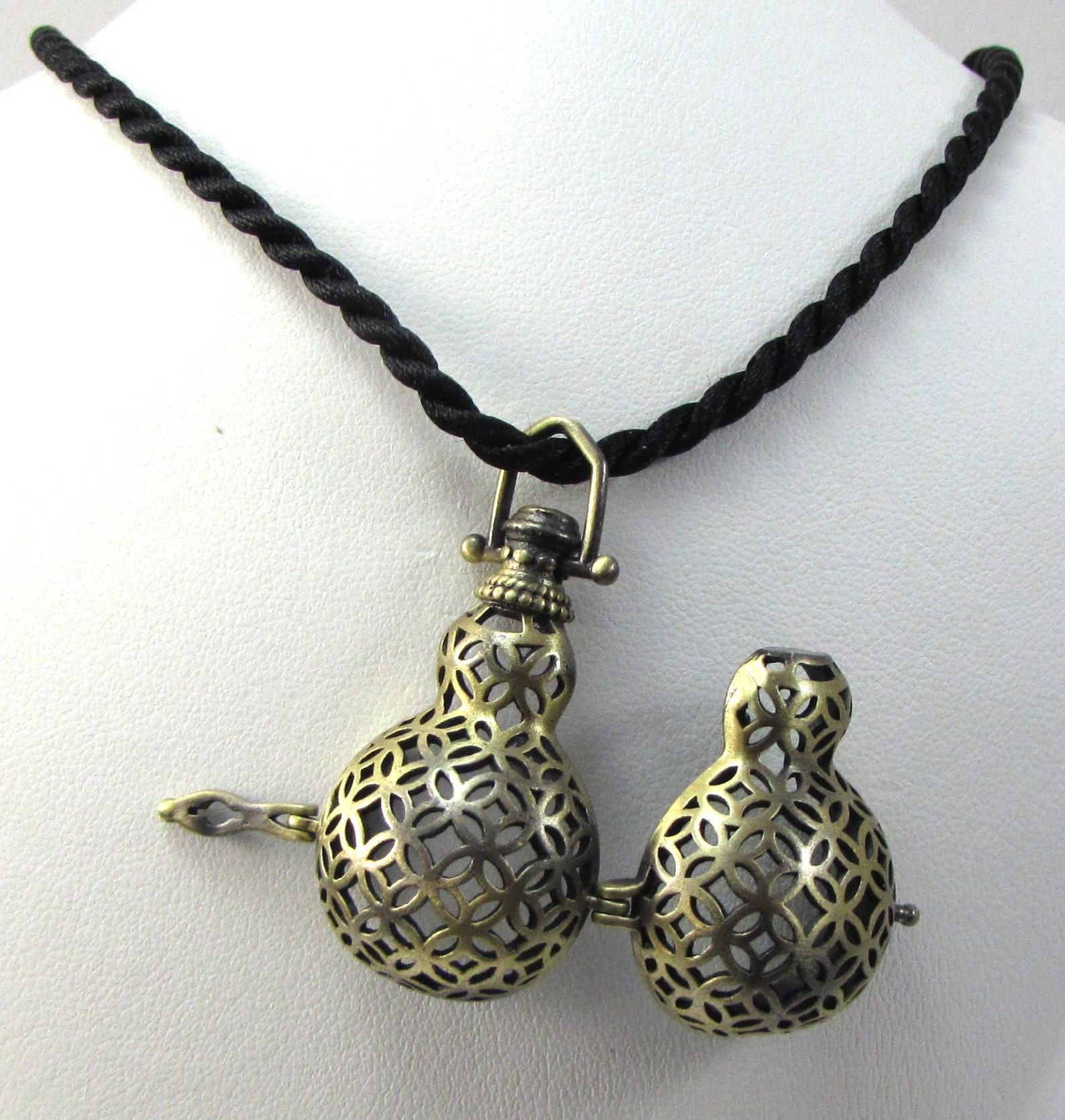 Cage Pendant Necklace, 35.5x19mm Bead Cage With Safety Latch, 2.3mm ...