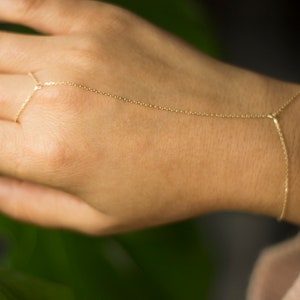 14K Gold Hand Chain / Minimalist Hand Bracelet / Shahmaran - Etsy