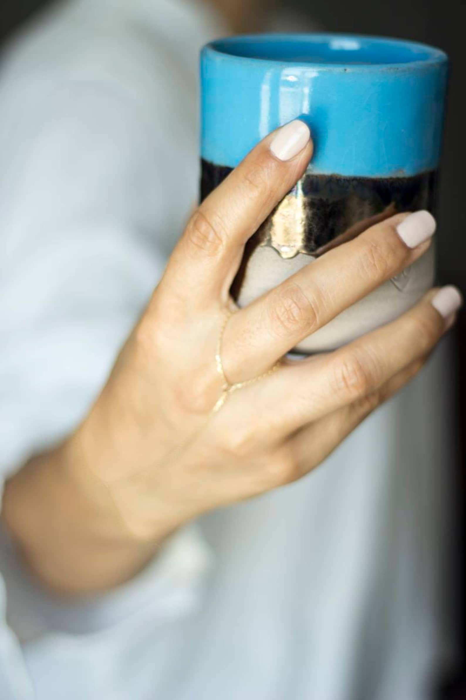 14K Gold Hand Chain / Minimalist Hand Bracelet/shahmaran | Etsy