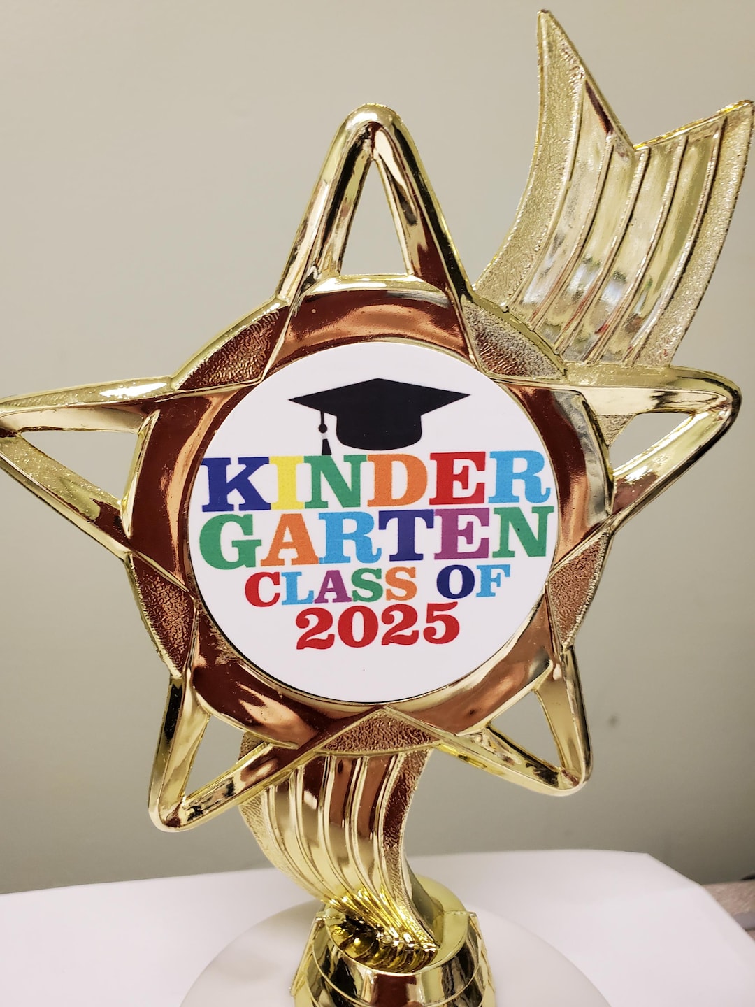 Customized 2025 Kindergarten Graduation Trophy (stacked Wording Disc ...
