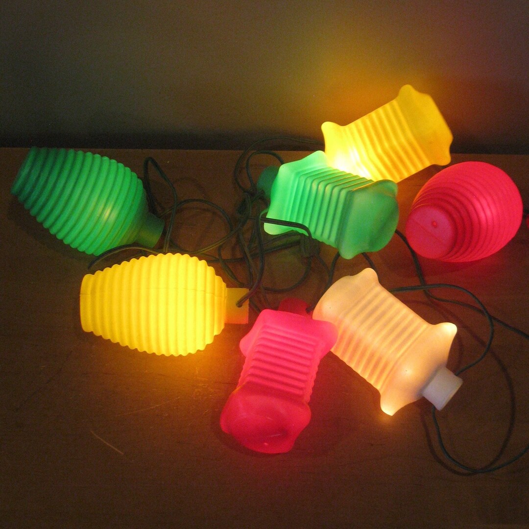 Vtg 7 Light PATIO Lights Lantern Set blow Mold Plastic noma Party Lites ...