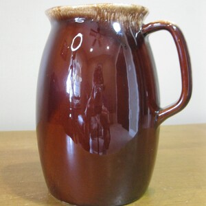 1960s Hull Pottery Oven Proof 1 Qt Juice / Milk Pitcher- 32 Oz -drip ...