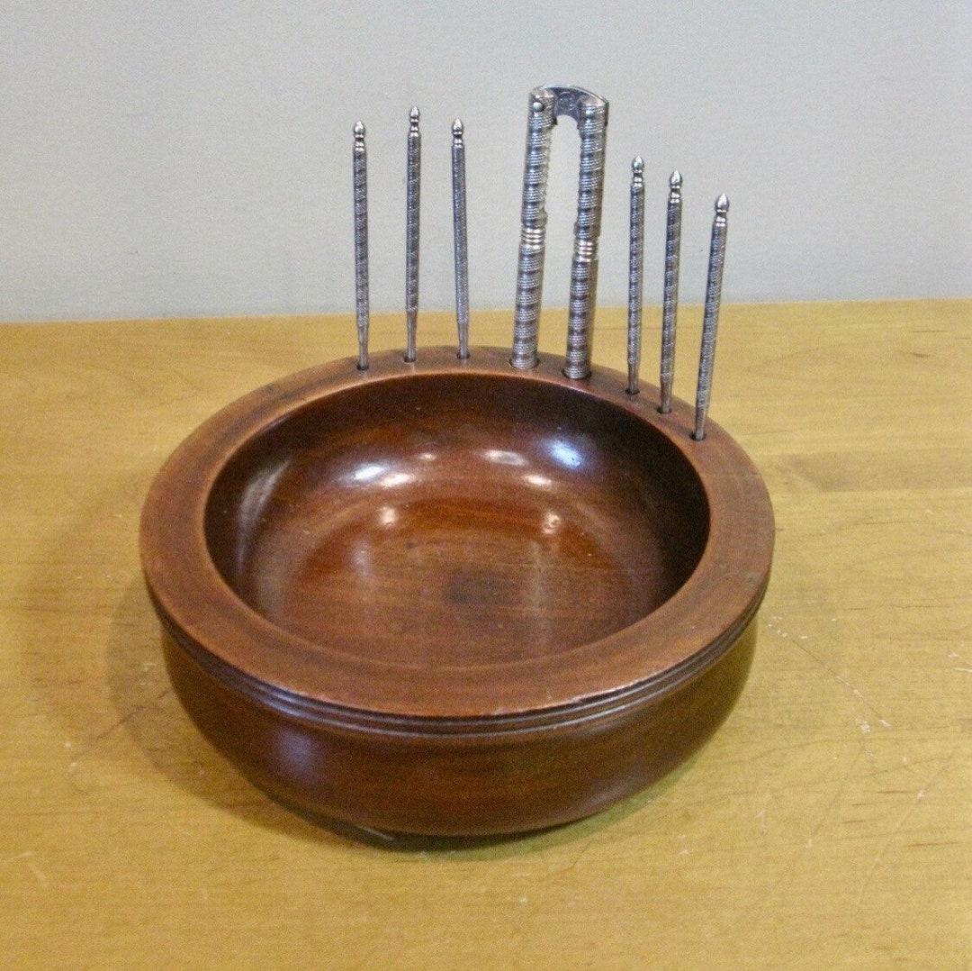 LARGE Vintage Nut Dish- Walnut- Nutcracker and 6 Picks- Felt Bottom ...