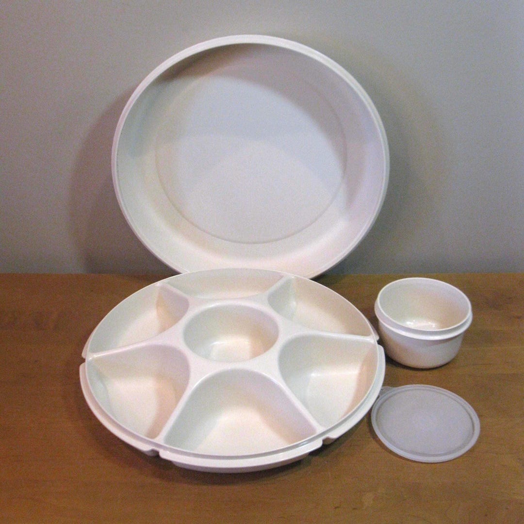 LIKE NEW TUPPERWARE 7 Compartment Relish Tray W/ Domed Lid and Dip Bowl ...