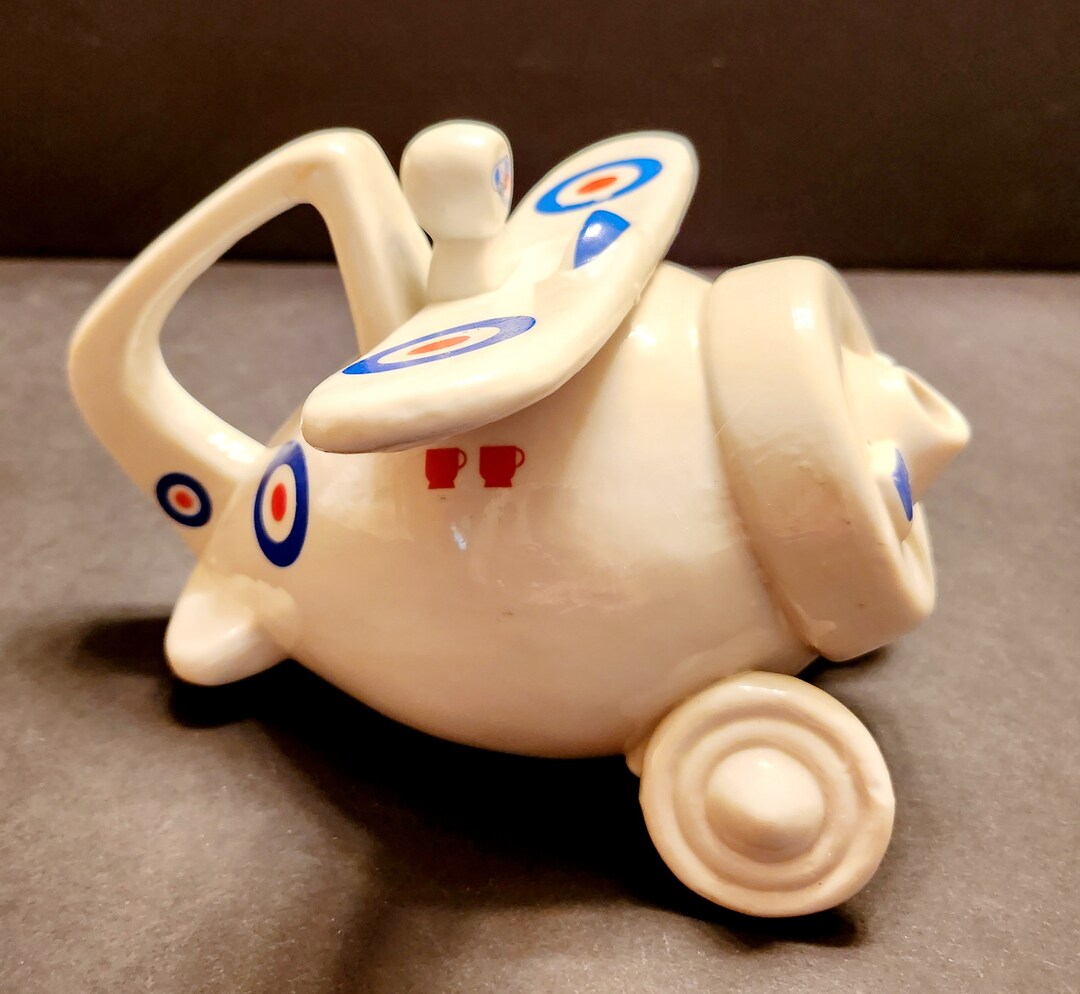 Darling Vintage Ceramic Airplane Teapot -- #27713 - Etsy