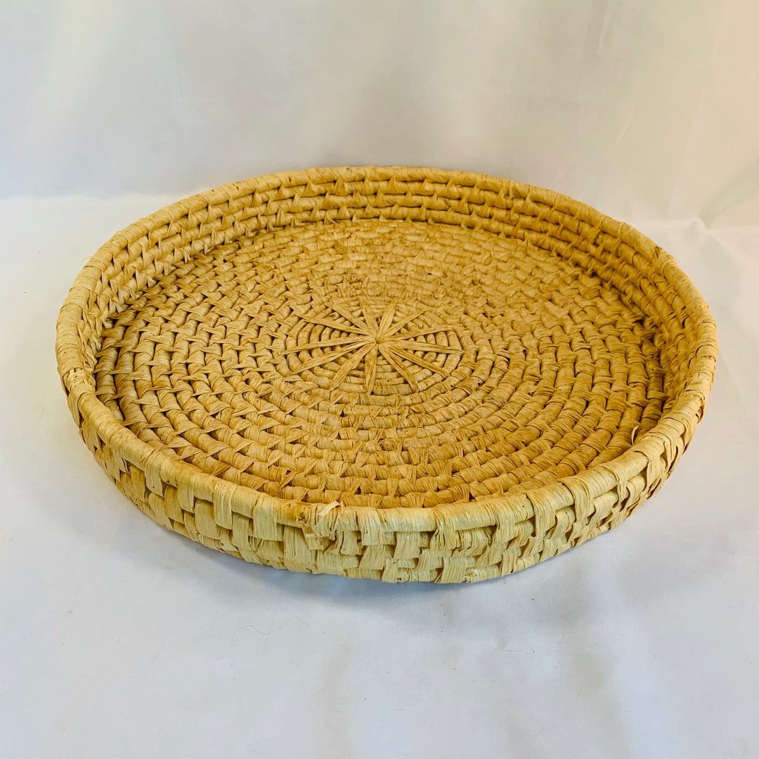 16 Extra Large Rattan Tray, Retro, Straw Design, Centerpiece 16-1/4 ...