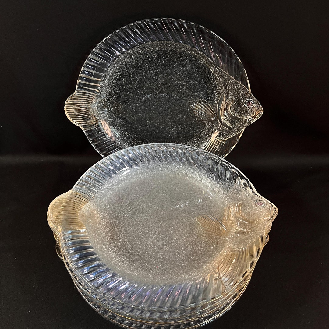 8 Mikasa Crystal Glass Fish Plates, Detailed Embossing With Tints of ...