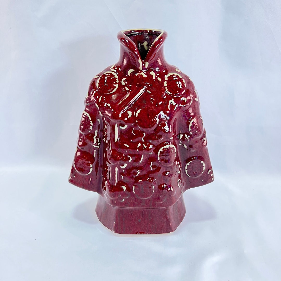 Vase Asian Design Jacket, Asian Decor, Mantle, Book Shelf, Table, Shelf ...