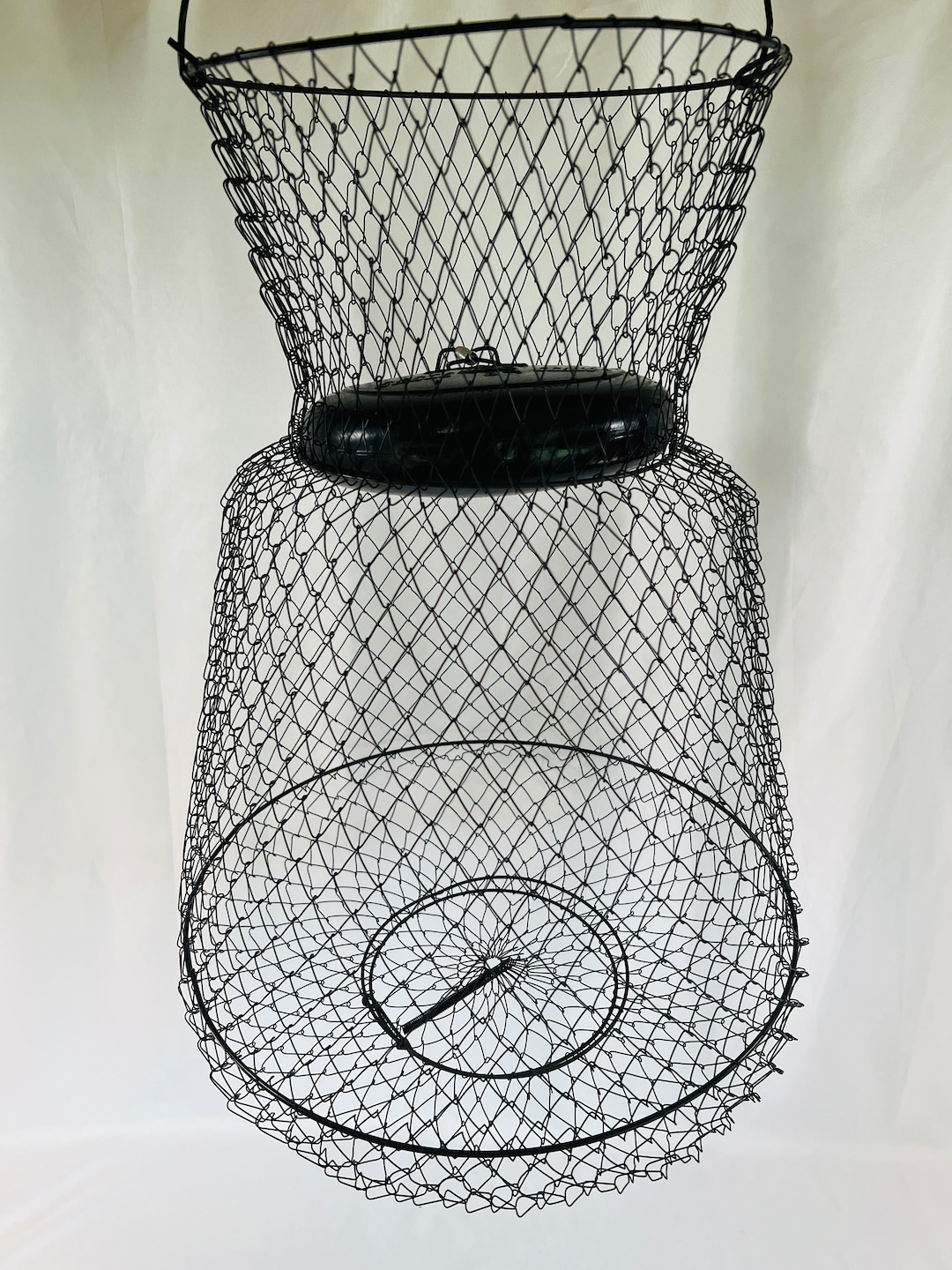 Eagle Claw Floating Wire Mesh Collapsible Fish Basket, Fish Container ...