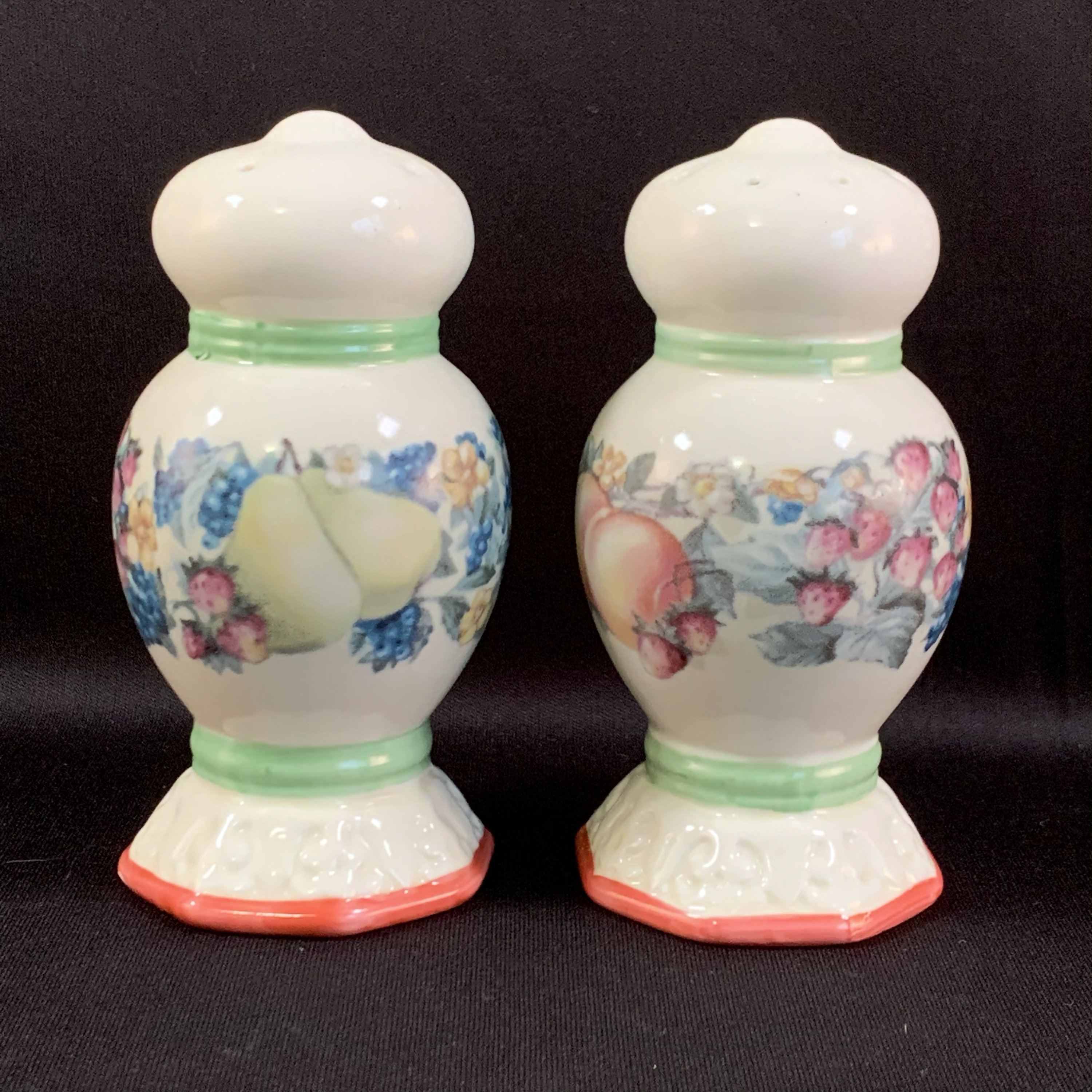 Salt & Pepper Shakers Home & Living Sweet Salt and Pepper Set etna.com.pe
