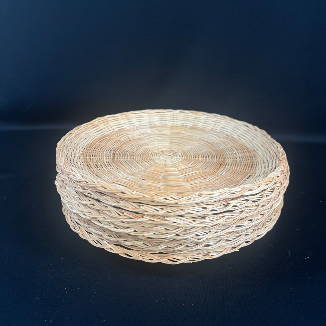 A Set of 10 Retro Wicker Paper Plate Holders, Natural Color, 9-3/4 ...
