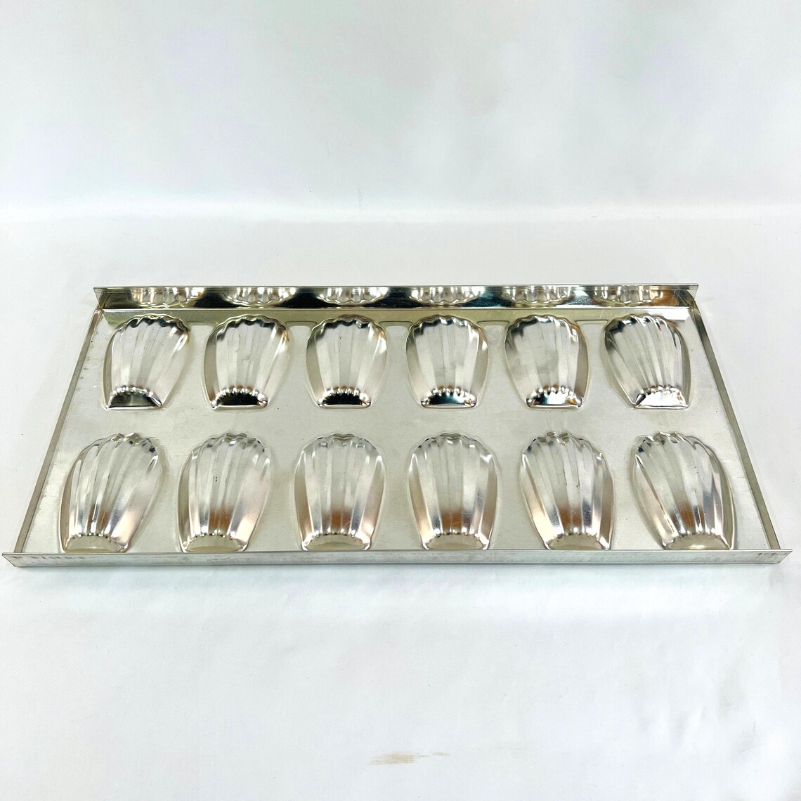 Madelein Shell Cookie Pan 12 Mold Sheet Made in France, Scallop Shell ...