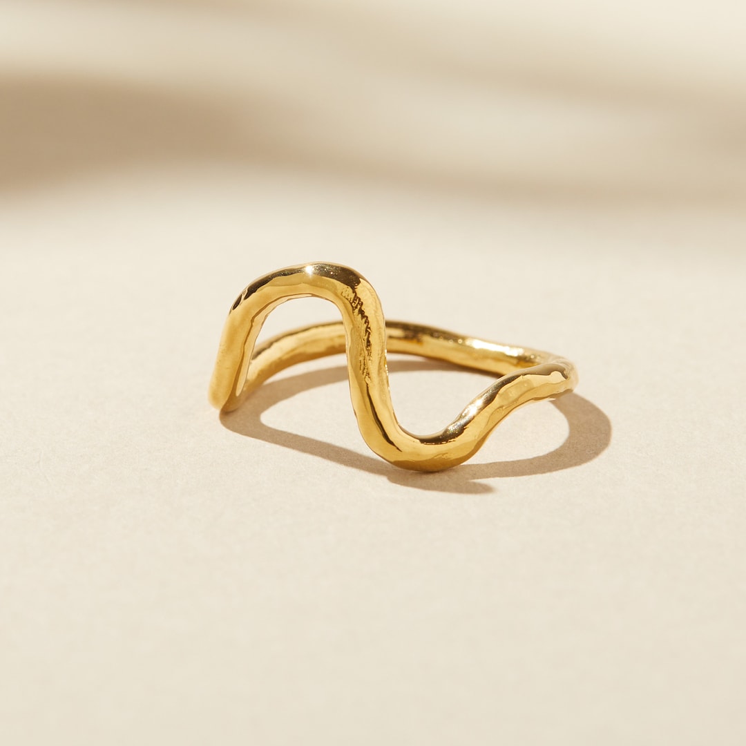 Curve Ring, Boho Wedding Band, Gold Nature Ring, Bronze Squiggle Ring ...