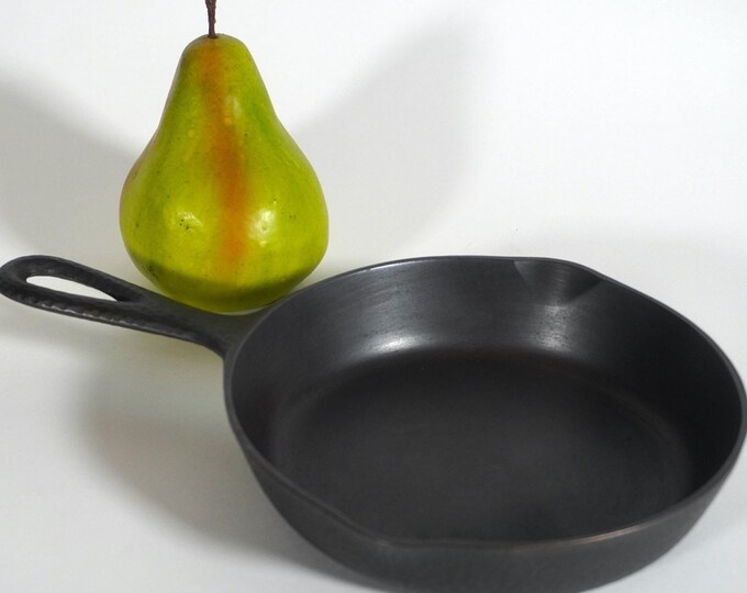 Hammered Single Notch Lodge #3 Skillet in EXCELLENT Condition - Cleaned ...