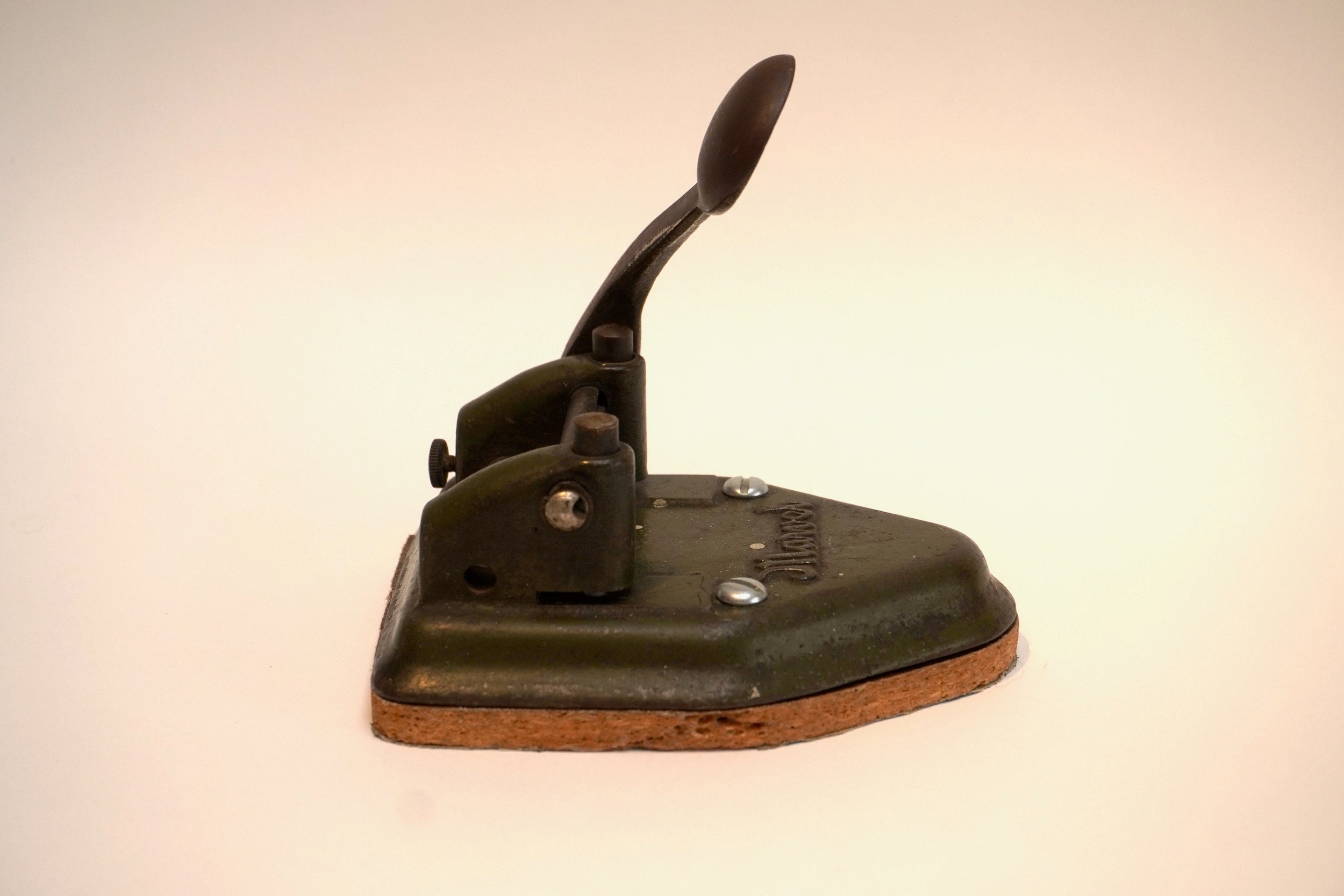 Delmar Mfg. Co. marvel Cast Iron 2 Hole Punch Industrial Green Paper ...