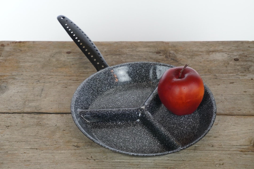 Vintage "parti-pan" Sectioned Breakfast Pan - Enameled Camp Cooking ...