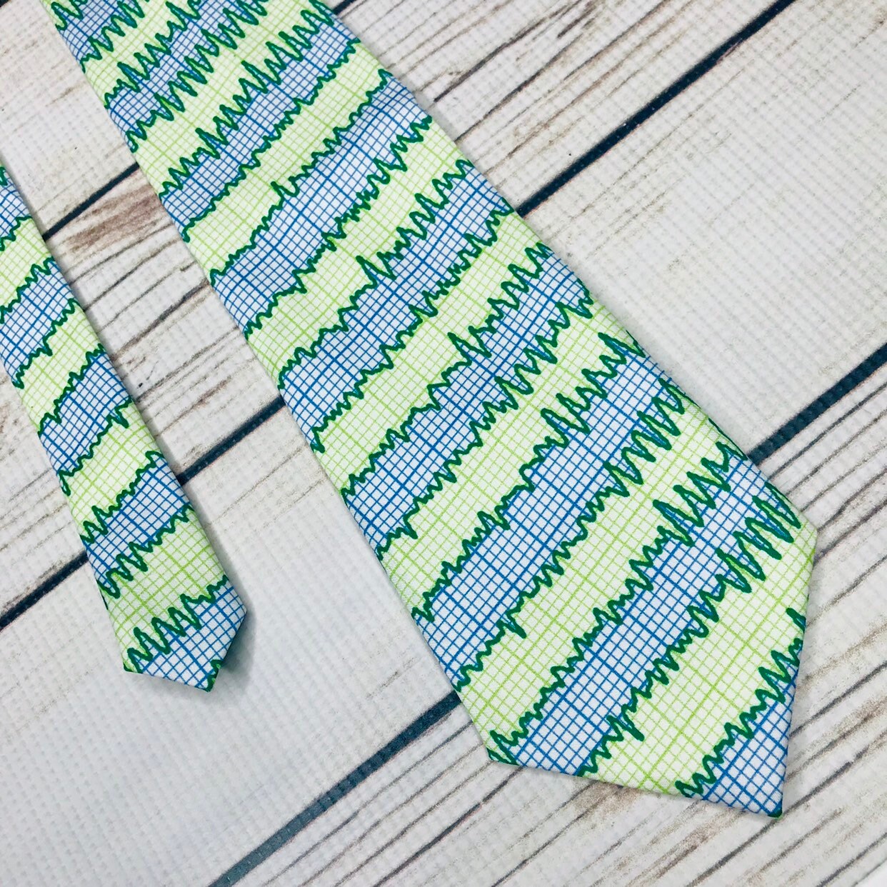 Electroencephalogram tie EEG necktie neurologist tie nurse | Etsy