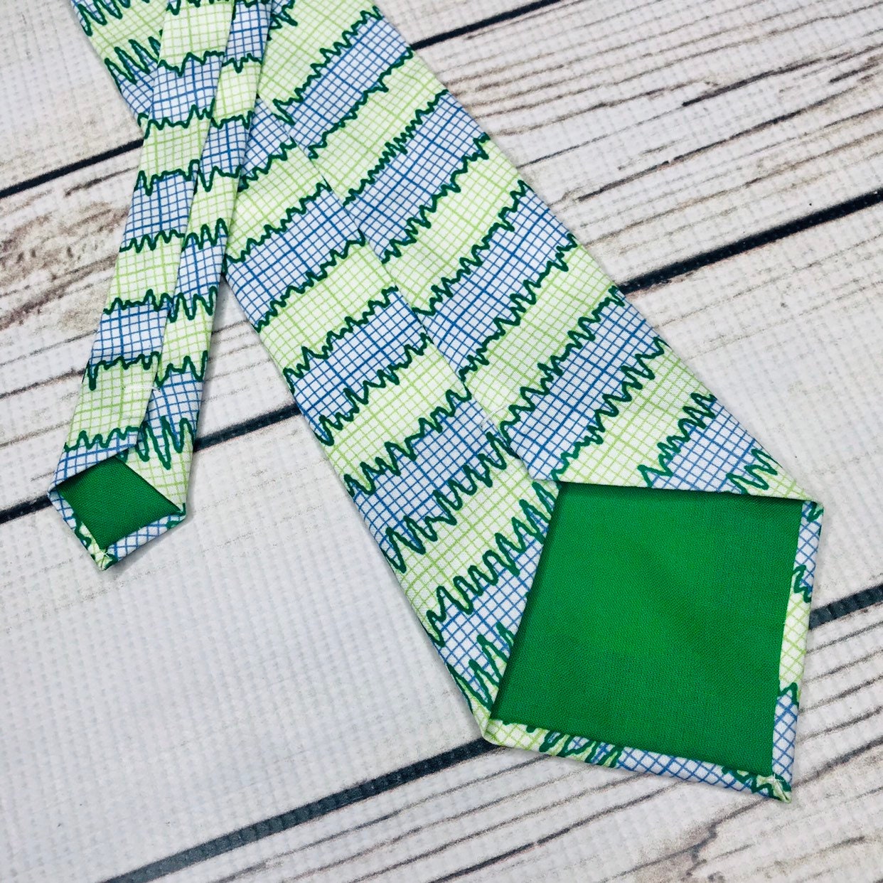 Electroencephalogram Tie, EEG Necktie, Neurologist Gift, Nurse ...