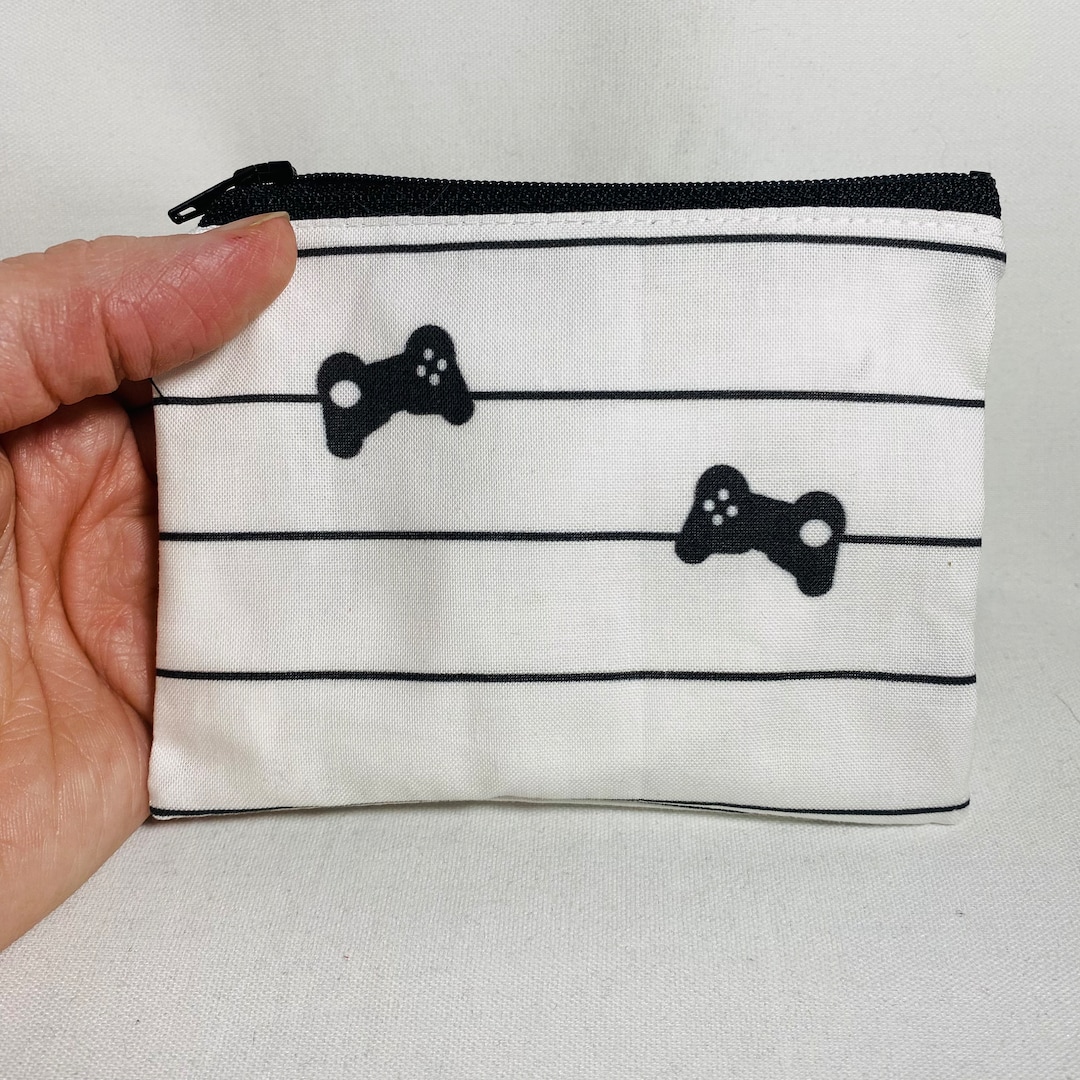 Video Game Zipper Pouch, Pinstripe Card Wallet, Black and White Coin ...