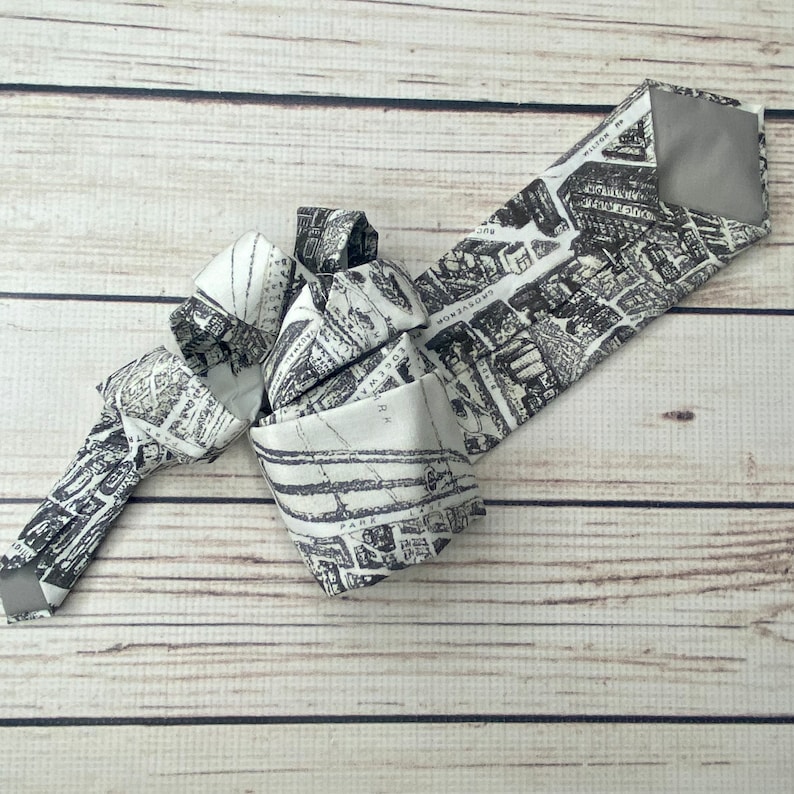 Map of London Necktie, Topography Tie, Street Map, Thames River Map ...
