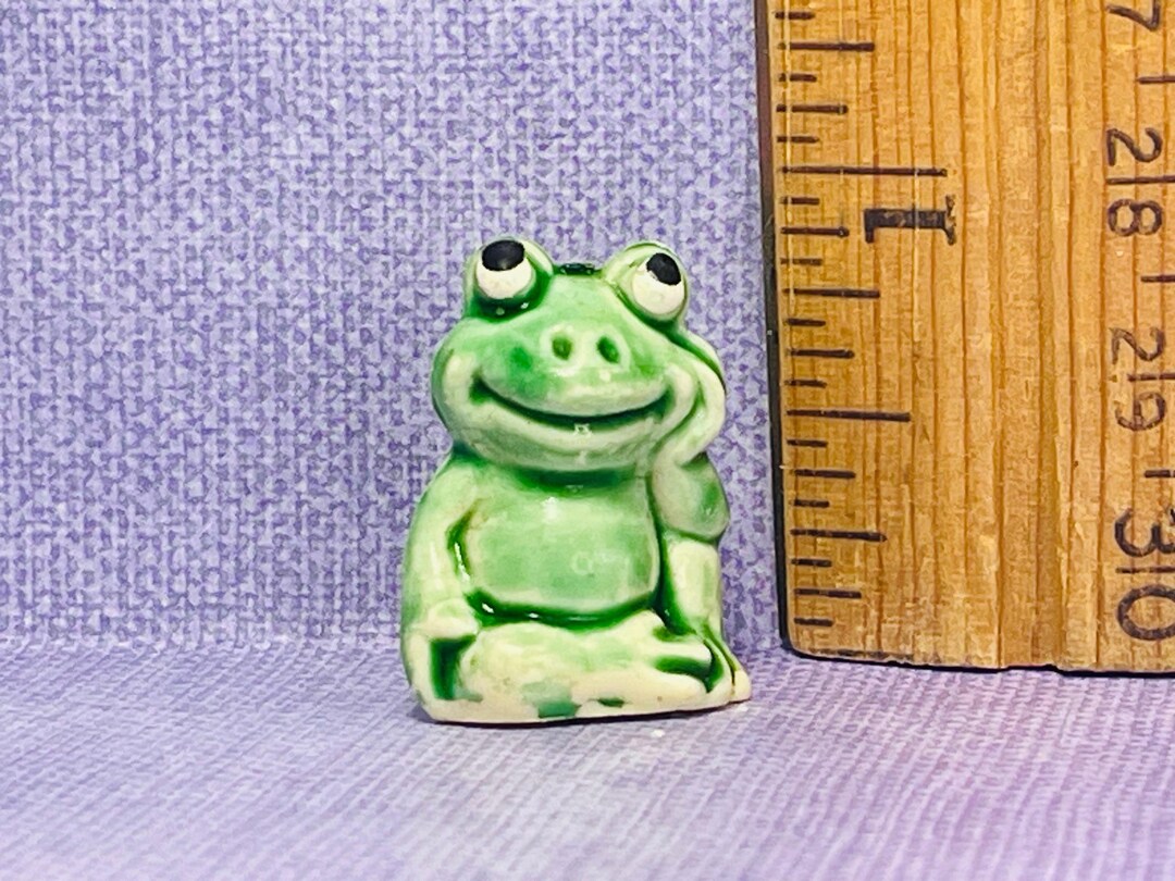 Tiny Vintage Green FROG Frogs Toad Toads Plastic Dollhouse Terrarium ...