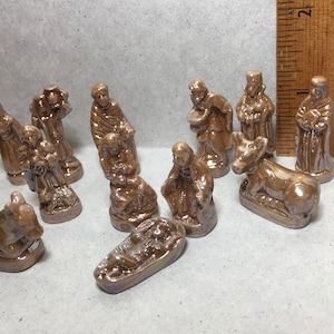 Elegant BRONZE NATIVITY Set Mary Joseph Jesus Wise Men Villagers 12 Pcs ...