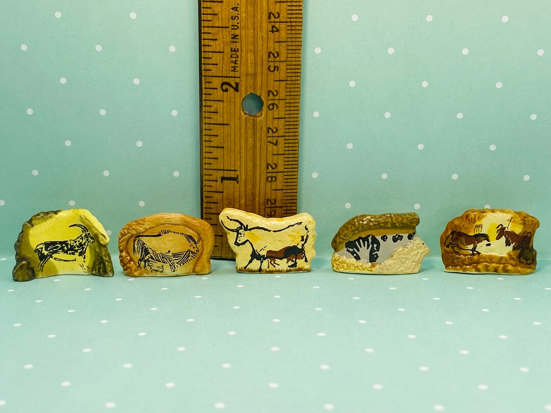 Prehistoric CAVE PAINTINGS Cavemen Drawings Stone Age Archeology Art ...