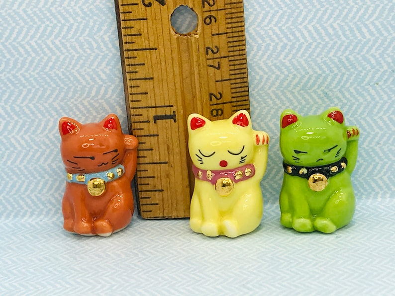 Maneki Neko ASIAN Good Luck Waving CATS Kitten Kitty Kittens Beckoning ...