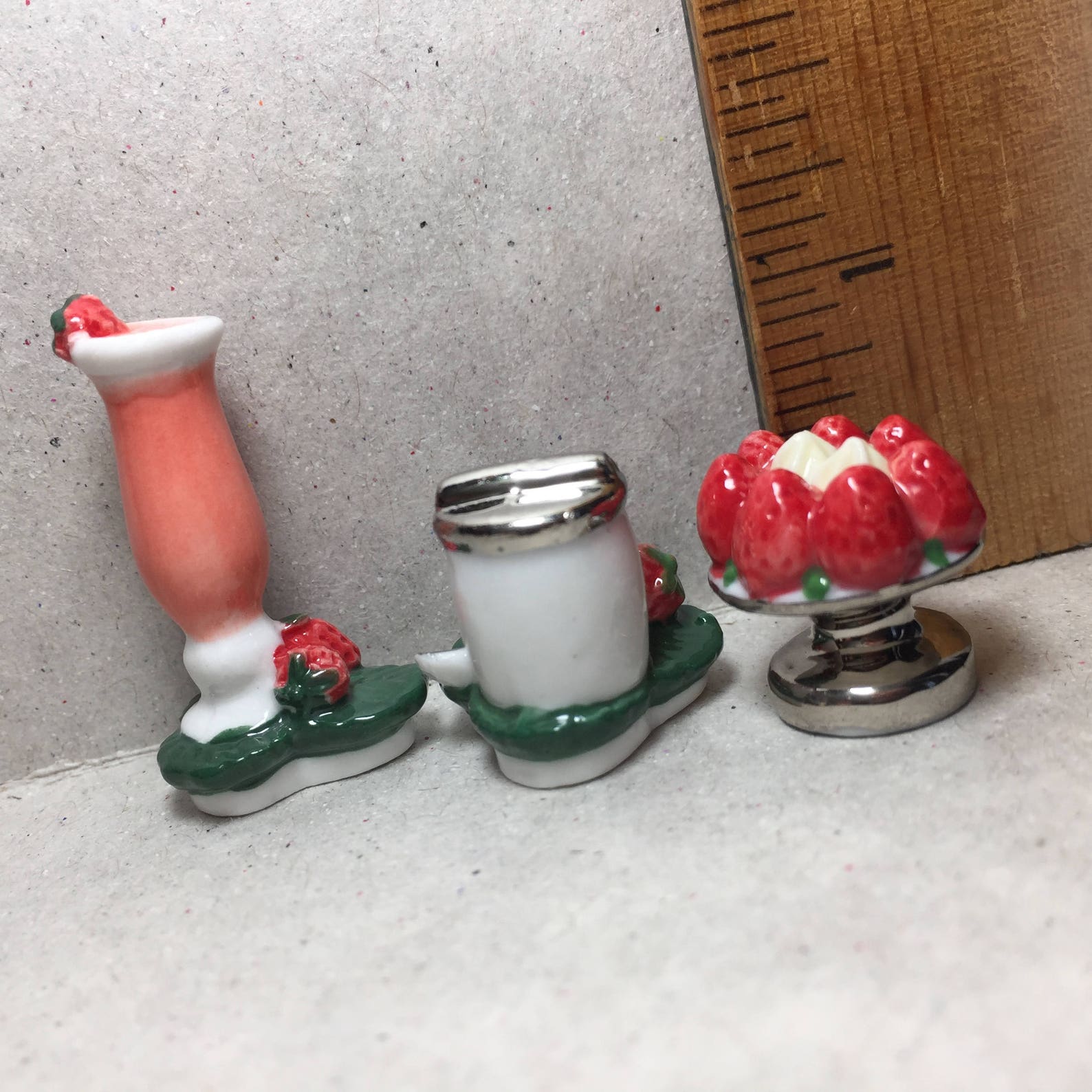 Tiny STRAWBERRY Strawberries Collection Cupcake Cake | Etsy