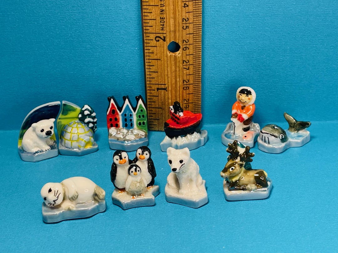 ARCTIC NORTH Eskimos Whale Fox Seal Penguins Alaska Igloo Alaskan ...