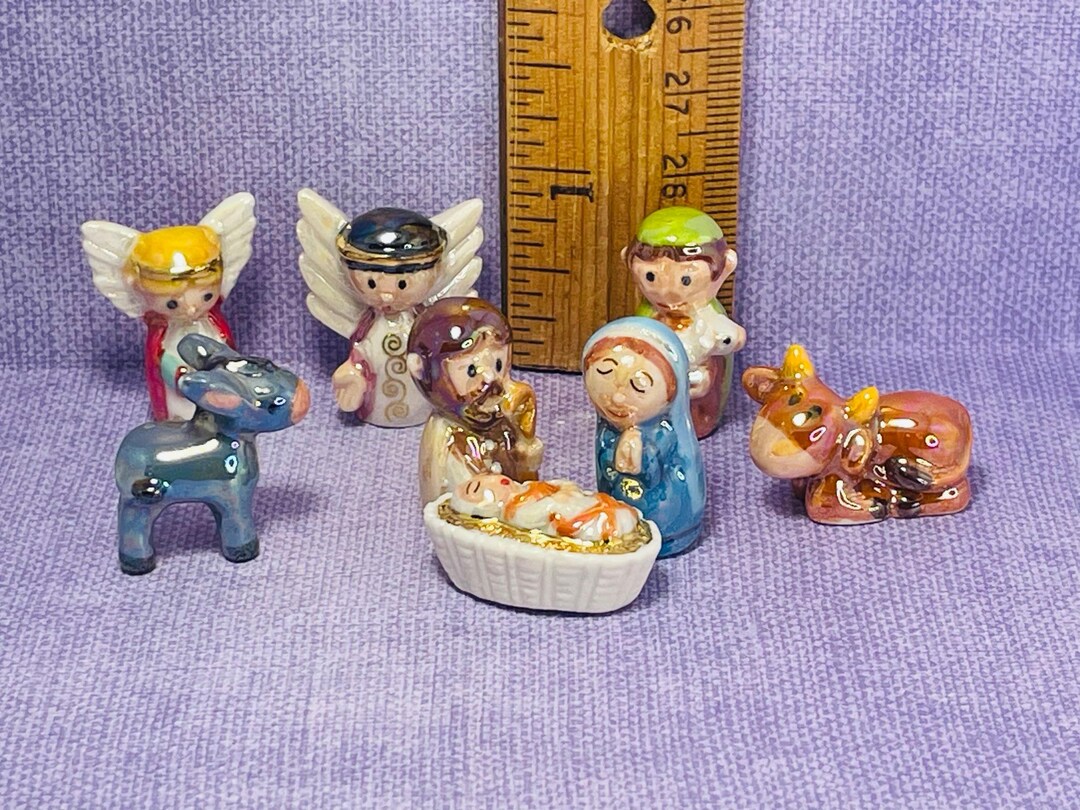 Iridescent NATIVITY Mary Joseph Baby Jesus Angels Santons 8 Pcs Tiny ...