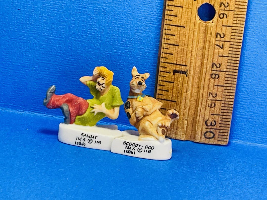 2 SCOOBY DOO & Shaggy Scoobydoo Figures Cartoon Dog Scooby French Feve ...
